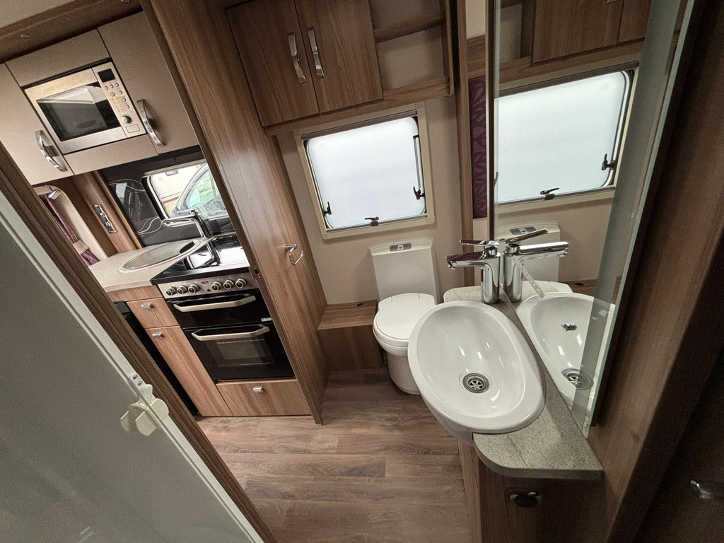 Used Swift Challenger Hi Style 560 Caravan For Sale